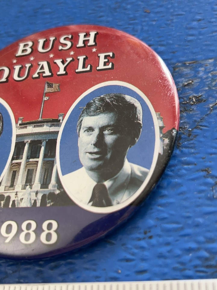 1988 GEORGE H. W. BUSH QUAYLE campaign pin pinback button political ...