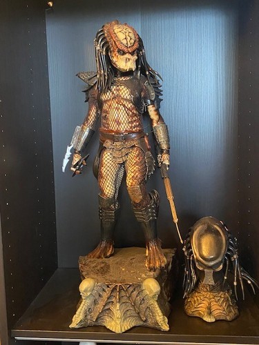 Sideshow Collectibles City Hunter Predator 2 Exclusive version -$750.00 ...