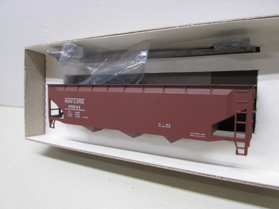 ROUNDHOUSE ~ SOO LINE 3-BAY HOPPER CAR # 68541 ~KIT~HO SCALE | eBay