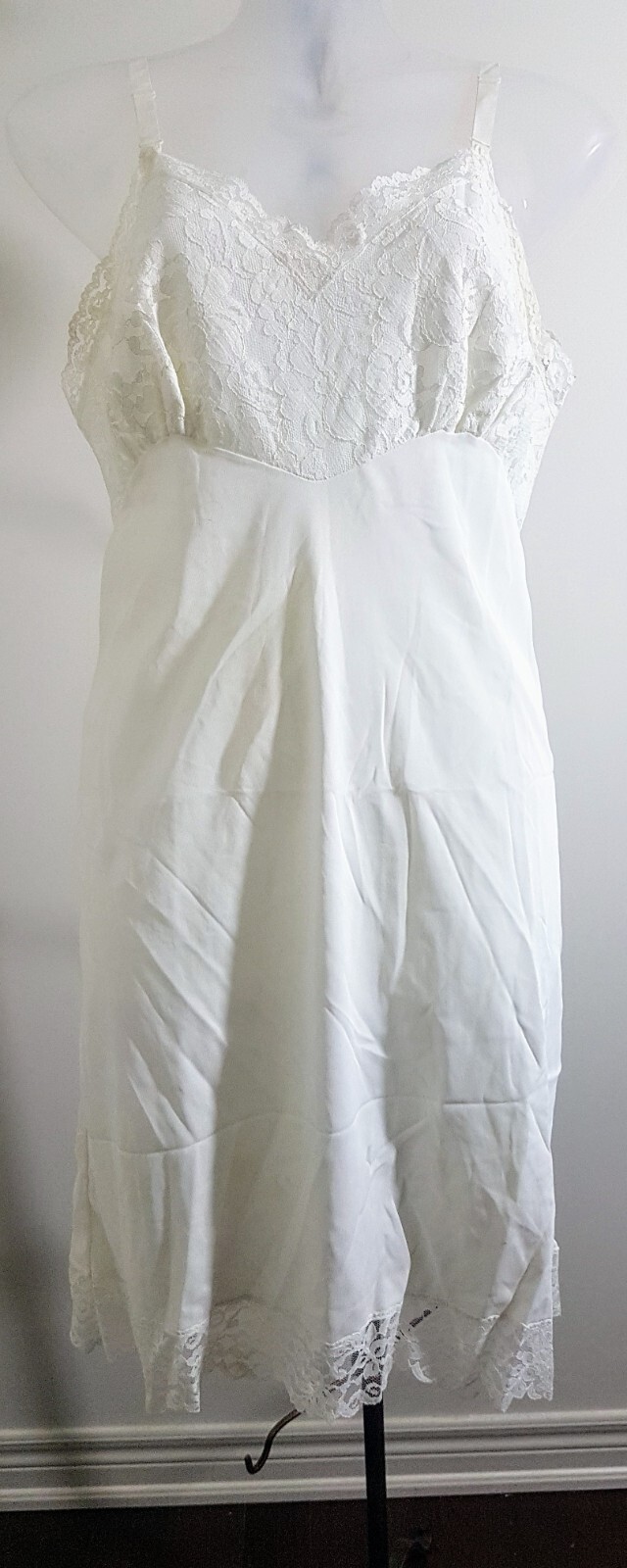 Ladies Vintage Full Slip - Monsanto - 100% Nylon - Wh… - Gem