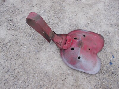 Harry Ferguson TO20 Tractor ORIGNL metal flip over seat pan w/ spring ...