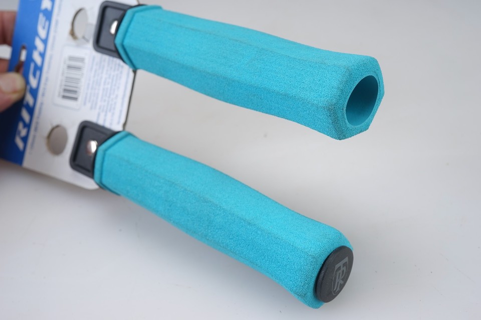 RITCHEY WCS Truegrip Ergo 122mm Turquoise Blue Foam MTB Handlebar Grips ...