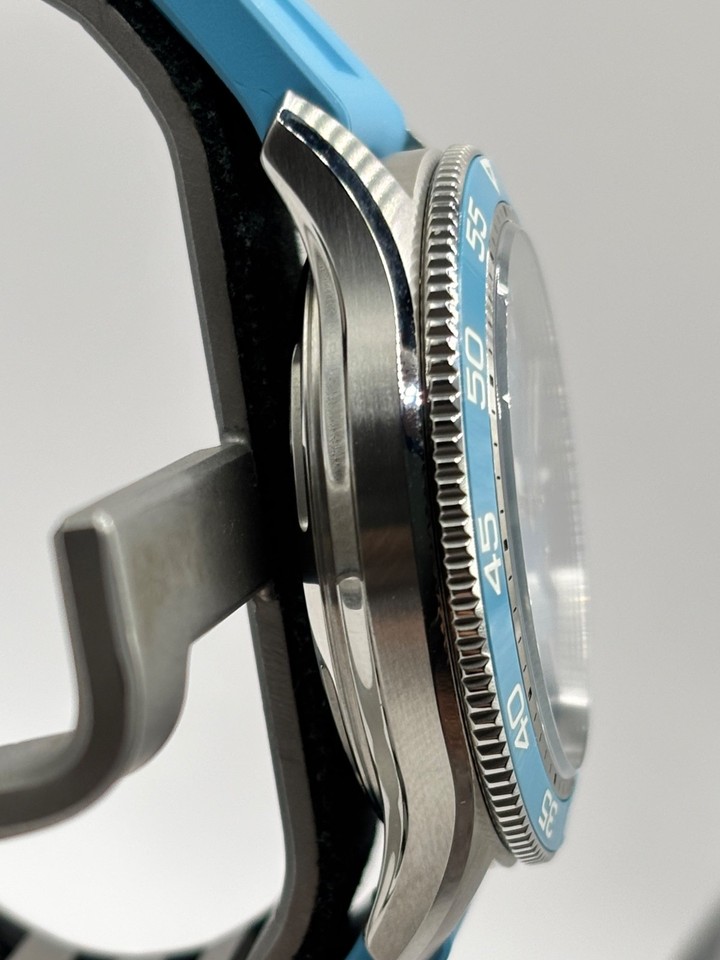 Christopher Ward C60 Trident Pro 300 40mm Pool Blue (09/2024) WH1225 | eBay