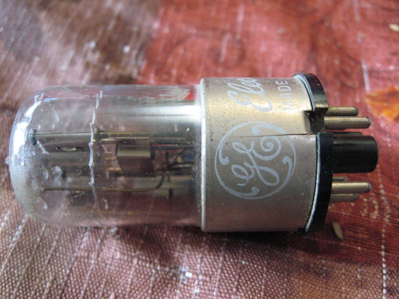 Vintage Radio TV Vacuum Electron Tube: 5AN8 32ET5A 13DE7 25EH5 1H5GT ...