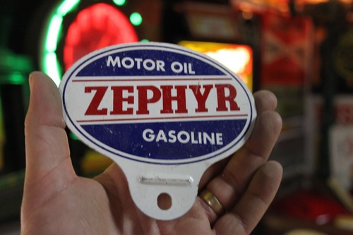 RARE 1950s ZEPHYR MOTOR OIL GASOLINE STAMPED PAINTED METAL TOPPER SIGN ...