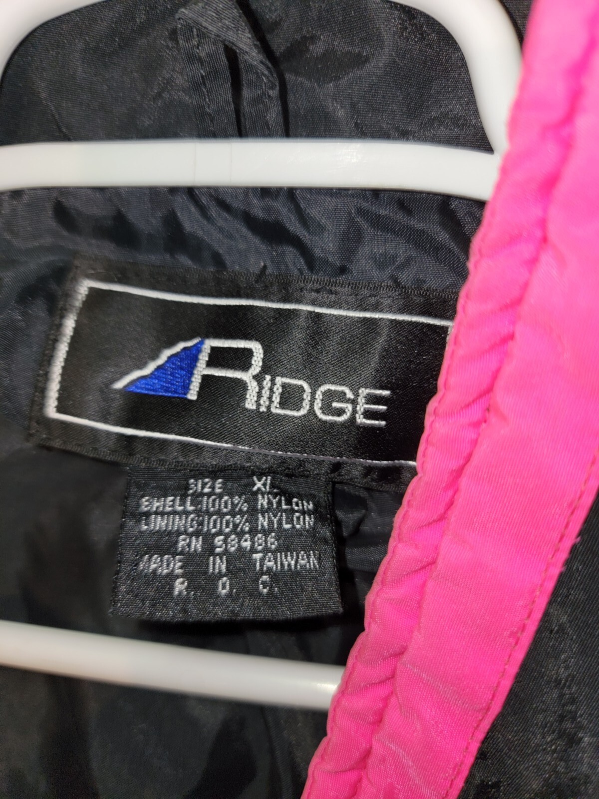 Vintage RIDGE 80's Early 90s HOT NEON PINK & BLACK Me… - Gem