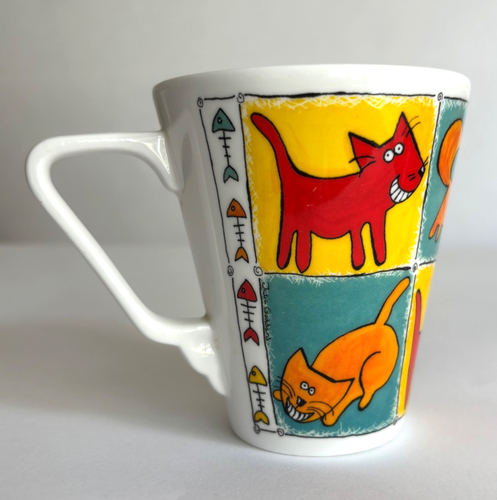 Vintage Queen’s Smiling Cartoon Cats and Fishbones Fine Bone China Mug ...