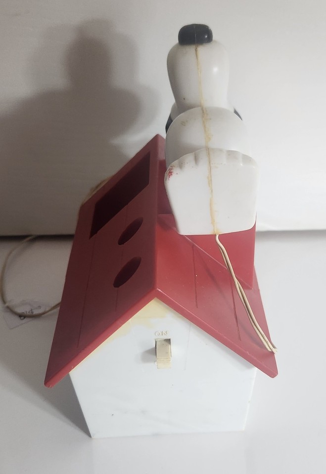 VINTAGE 1972 SNOOPY ELECTRIC TOOTHBRUSH FEATURING SNOOPY AND HIS ...