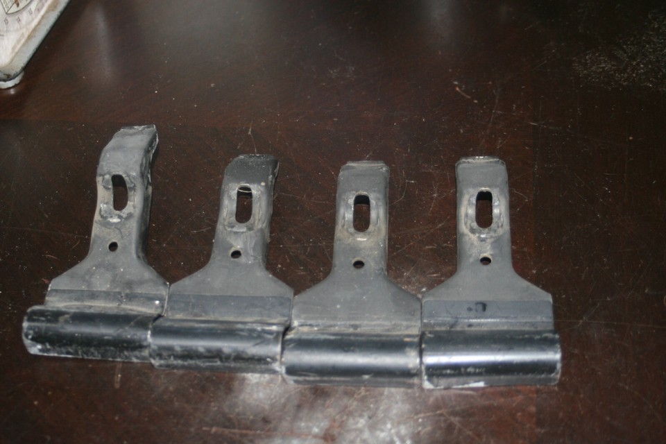 Four (4) Yakima SST Y02 Clips | eBay