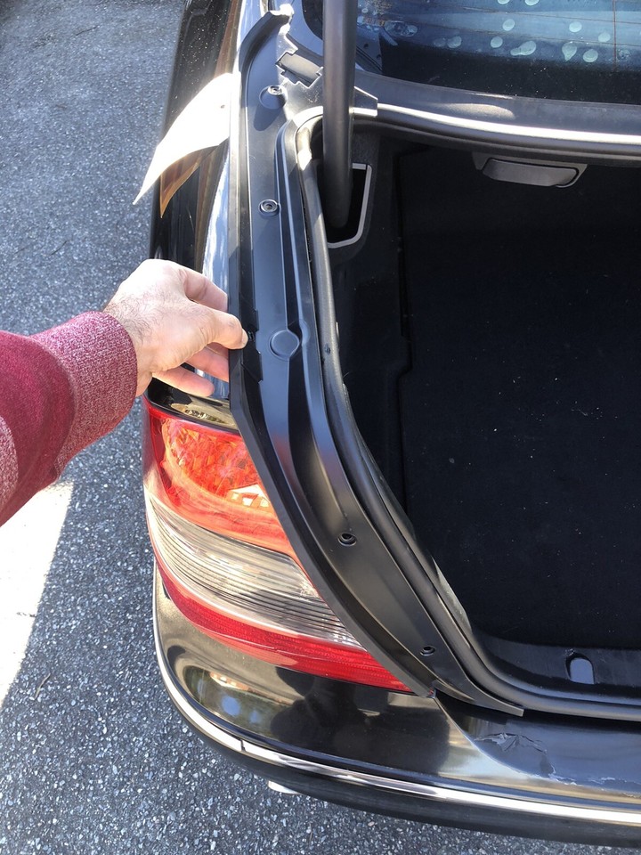 2003-2009 Mercedes-Benz W211 E63 E55 E500 E550 E350 E320 Trunk Trim ...