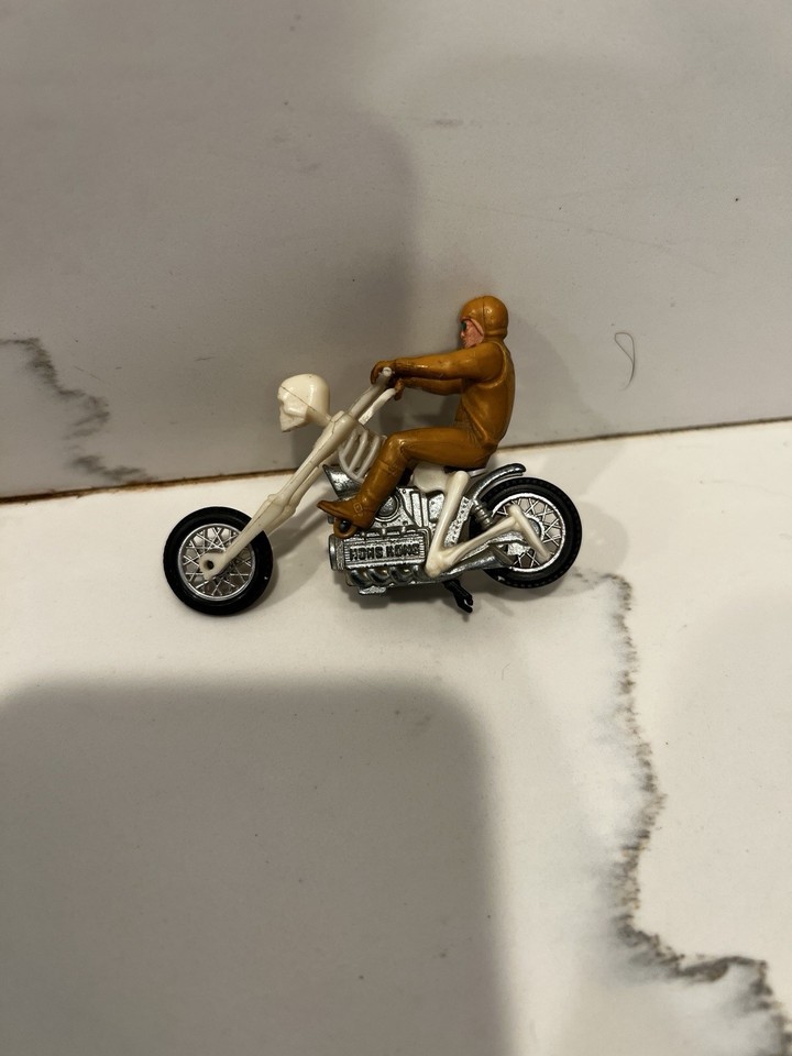Vintage 1971 1973 HOT WHEELS RRRumblers BONESHAKER Motorcycle RARE Tan ...