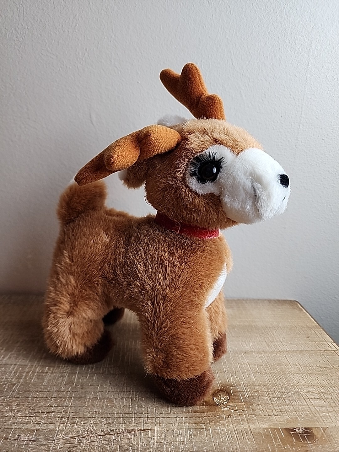 Russ Berrie Starlight Reindeer Plush 9" Brown Eyelashes Christmas ...