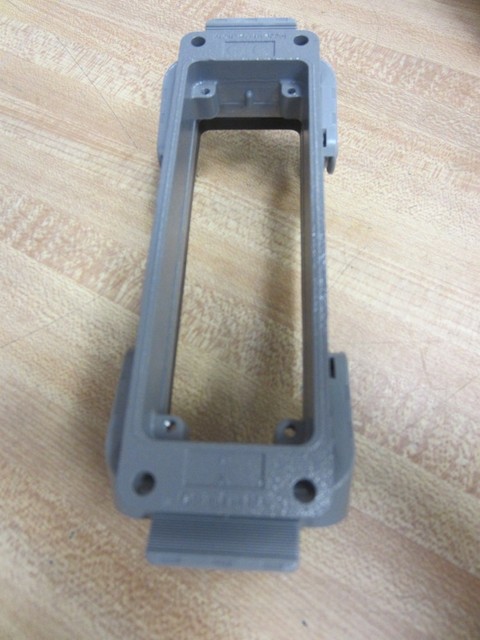 HARTING 09300240301 Panel Connector Housing Frame 09140240303 ...