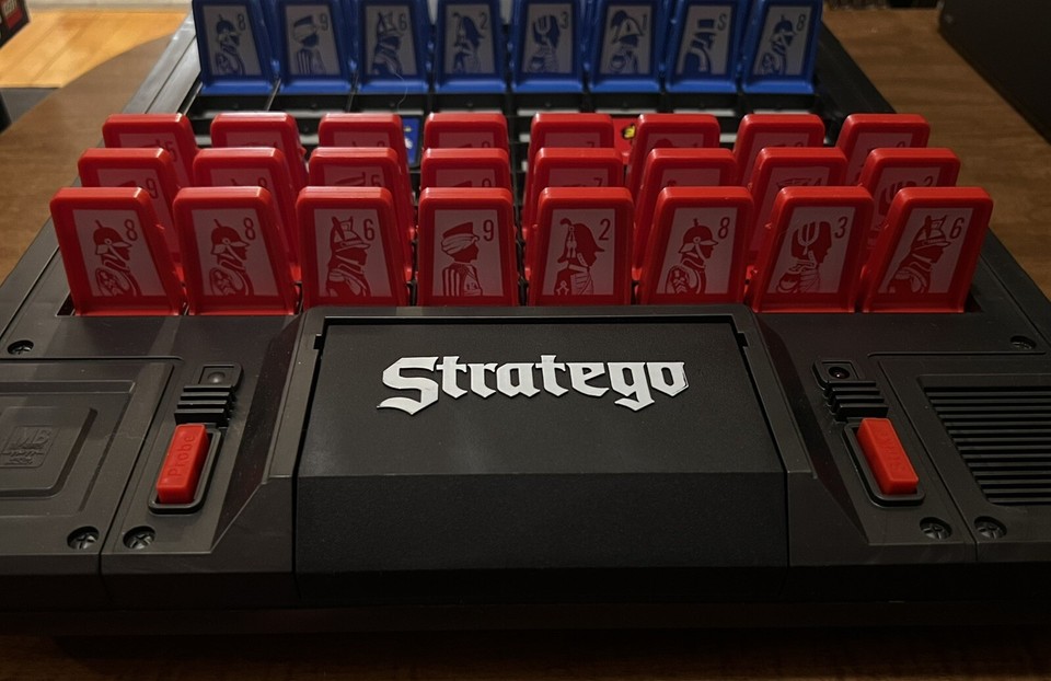 1982 MILTON BRADLEY ELECTRONIC STRATEGO BOARD GAME, READ DESC | eBay