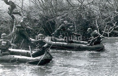 WW2 Picture Photo German pioneers on assault rafts 3064 | eBay