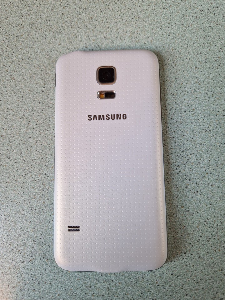 Samsung Galaxy S5 Mini SM-G800F - 16GB - Weiß Smartphone 8806086268370 ...