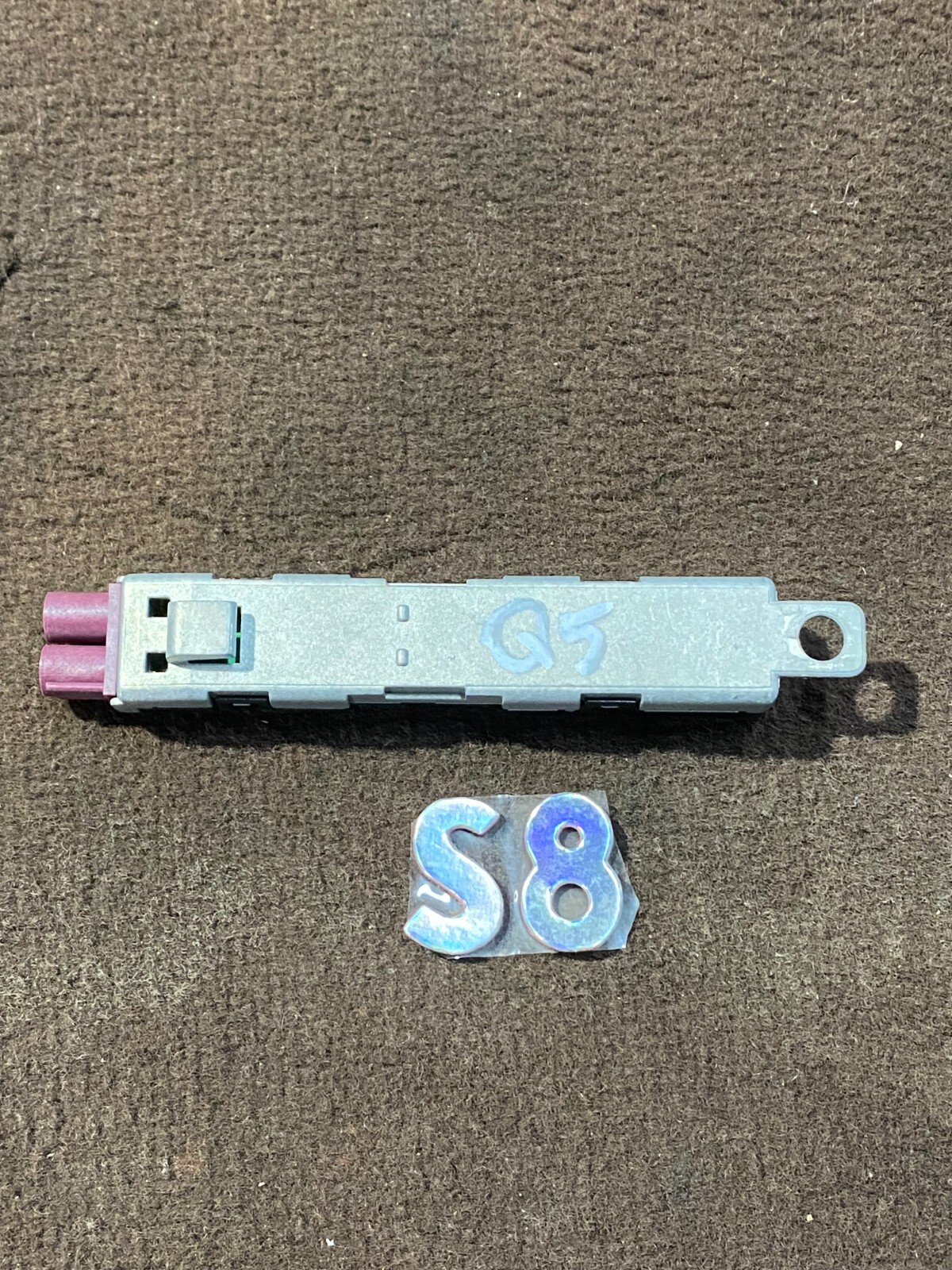 2009 - 2017 Audi Q5 Lower Antenna Amplifier Booster OEM 8R0035225C | eBay