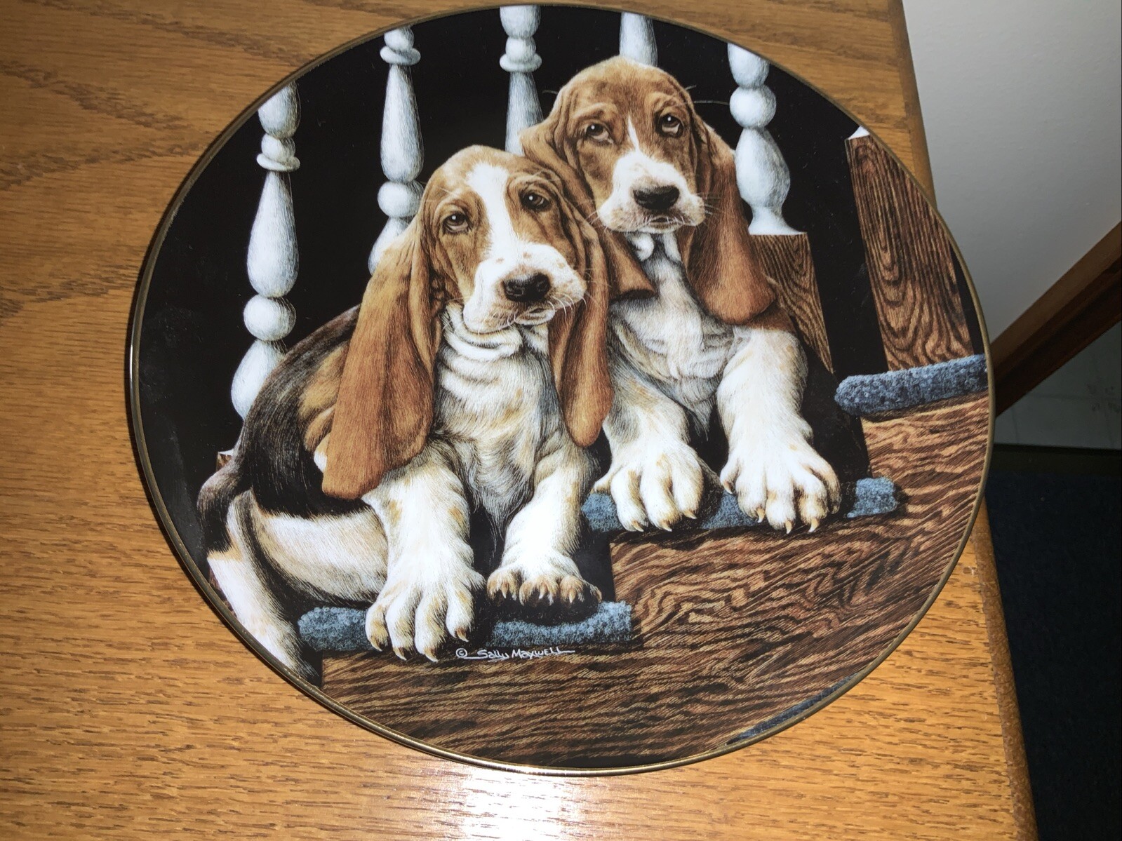 Upstairs downstairs collector plate, Bassett hound plate number D2243 ...