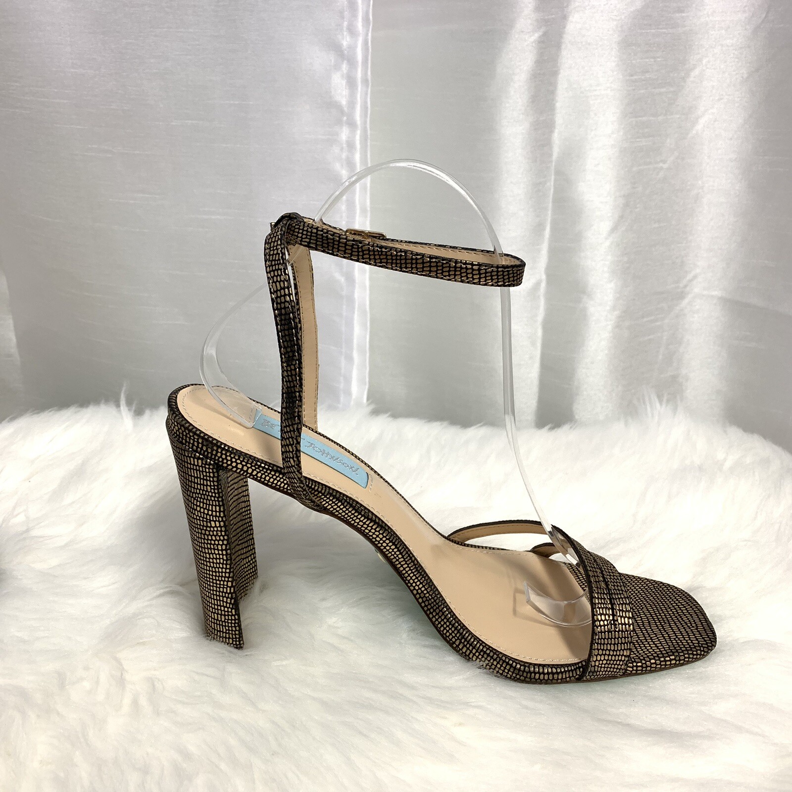 BETSEY JOHNSON Mady Strap Peep Toe Gold Womens Metallic Heels New Size ...