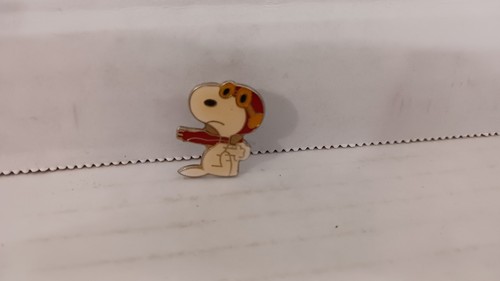 Vintage 80's Peanuts Snoopy Red Baron Flying Ace Aviator Pin - Needs ...