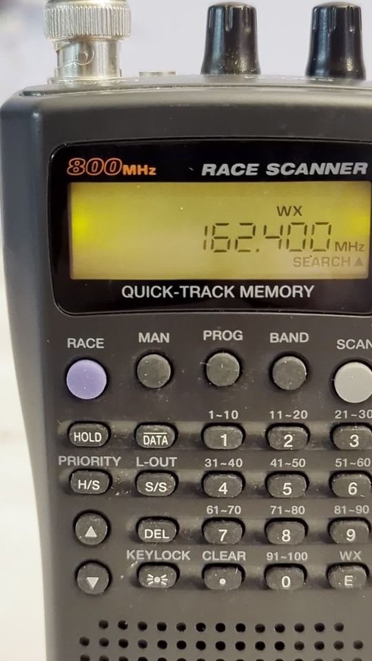 Radio Shack Pro-74 100 Channel VHF/UHF/air 800MHZ Race Scanner 20-513A ...