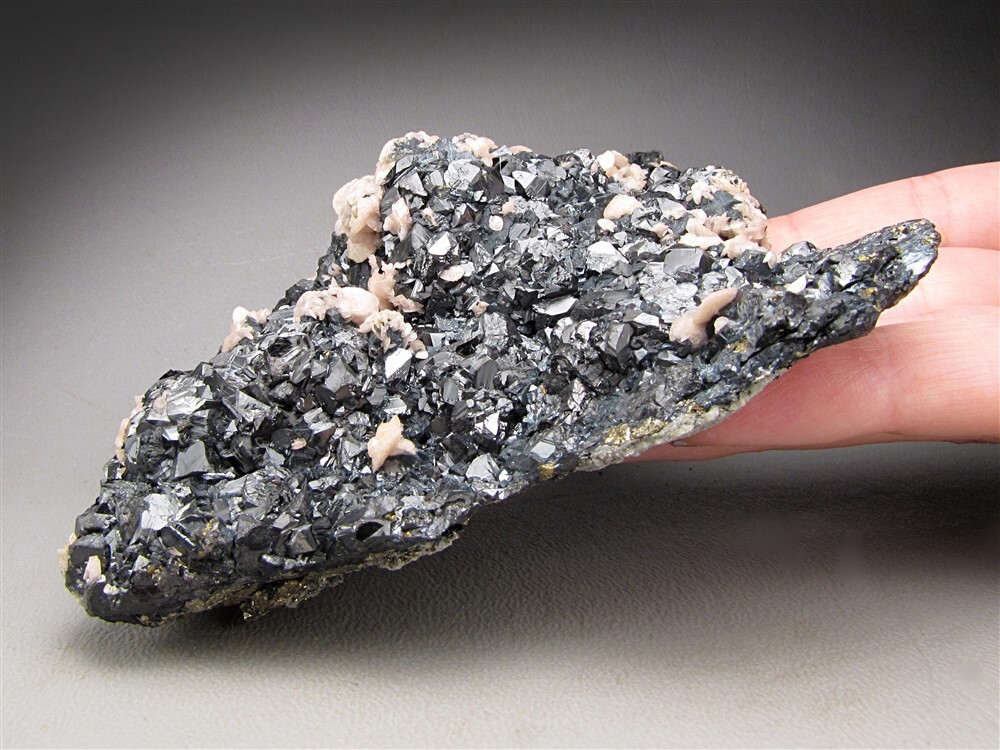 Sphalerite (Var. Marmatite) and Rhodochrosite Eagle Mine Gilman ...