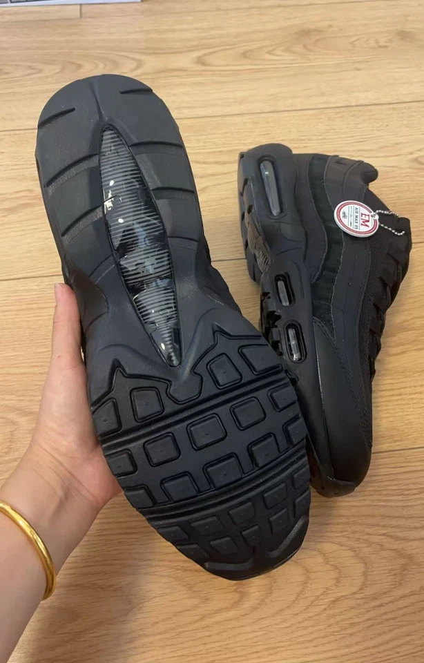 Men's size/Nike Air Max‘95 OG Neon Retro Triple black Casual Comfort ...
