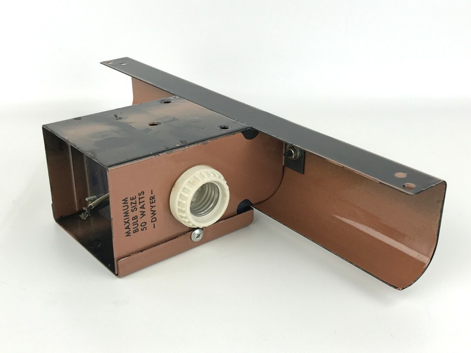 Underwriters Laboratories Under Cabinet 2-Bulb Light Fixture ...