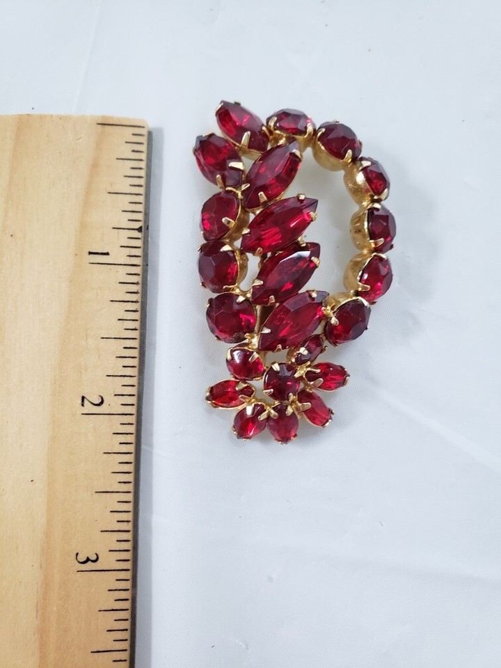 Vintage Red Rhinestone Brooch Pin Gold Tone | eBay