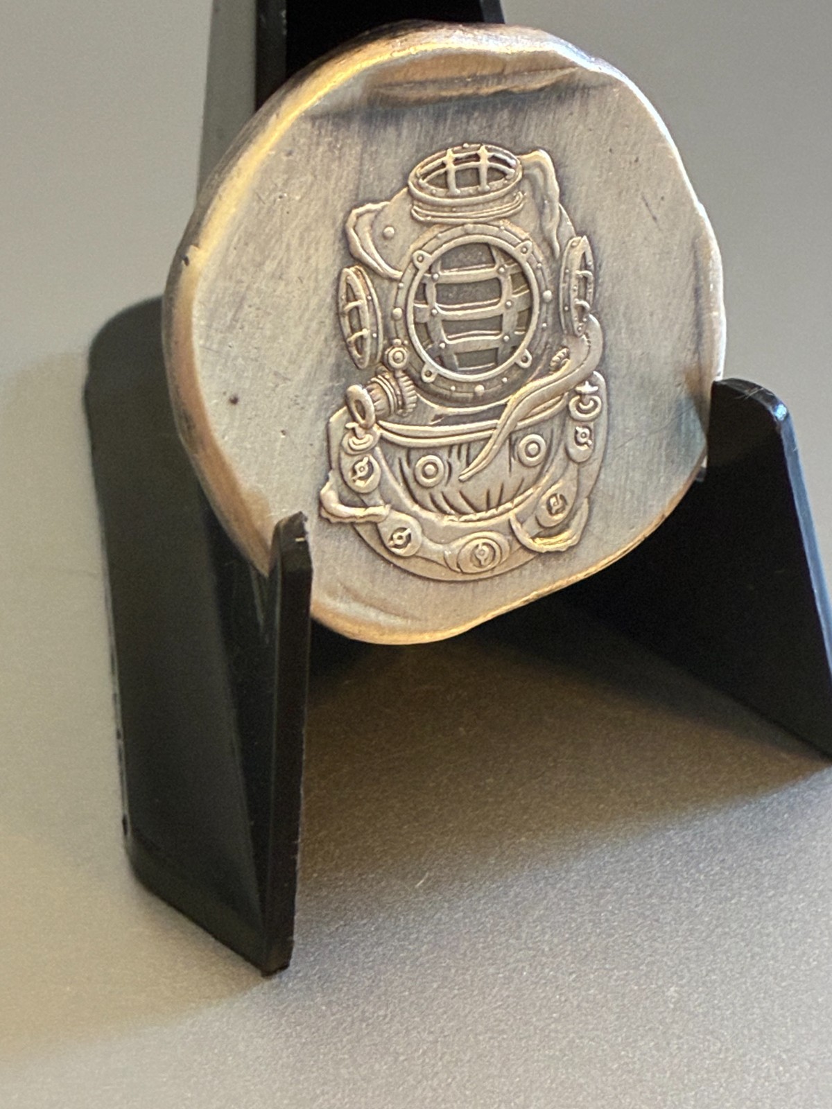 1.08 Oz Silver coin diver helmet.0999 With a ladybug on the back FS ...