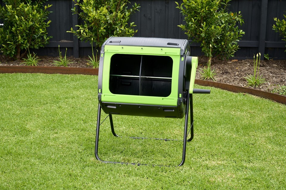 MAZE 48 Gallon Geared Two Compartment Compost Tumbler and MAZE Compost ...