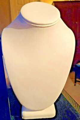 Cases & Displays - Neck Display