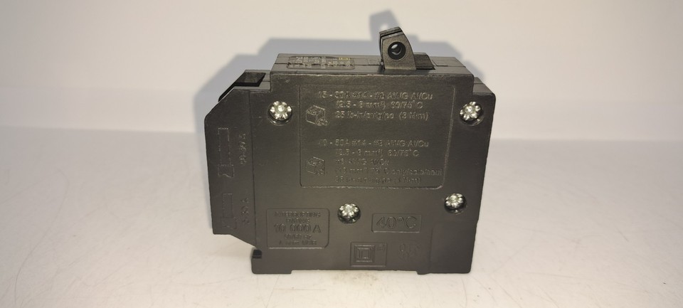 Square D Homeline HOMT2020 20 Amp Two 1 Pole 120/240V Tandem Circuit ...