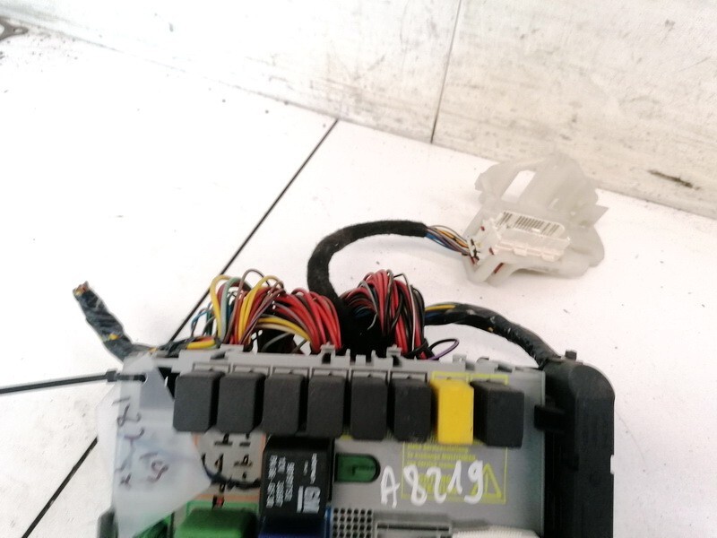 24431677 Y17DT, 0617257 Fuse box for Opel Astra 2003 FR1646683-54 | eBay