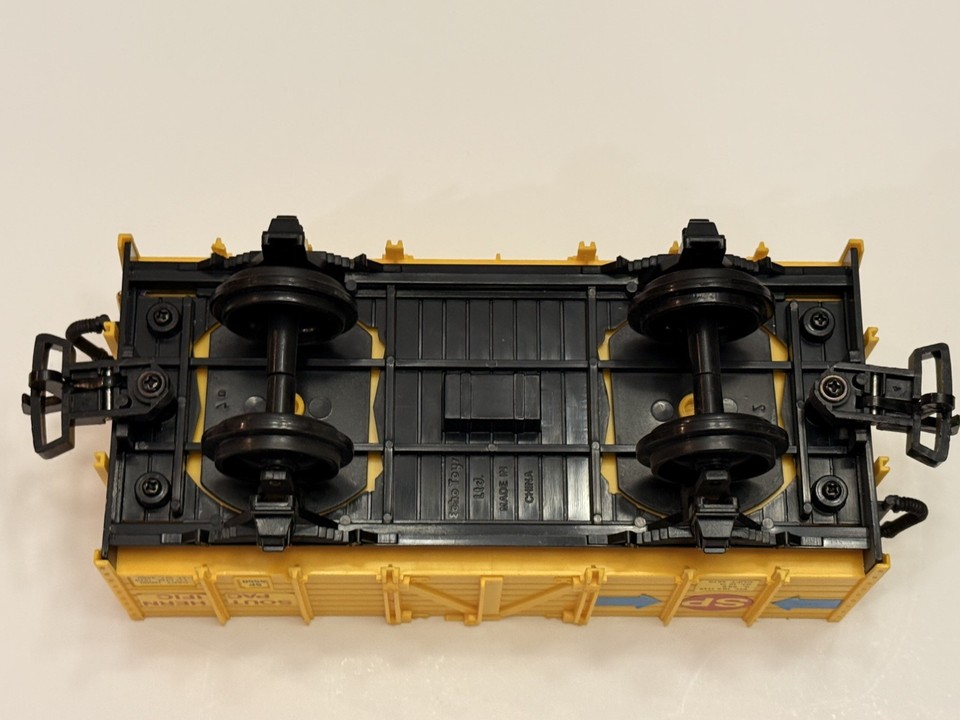 Echo Toys Classic Rail Southern Pacific Yellow Gondola Train Car G ...