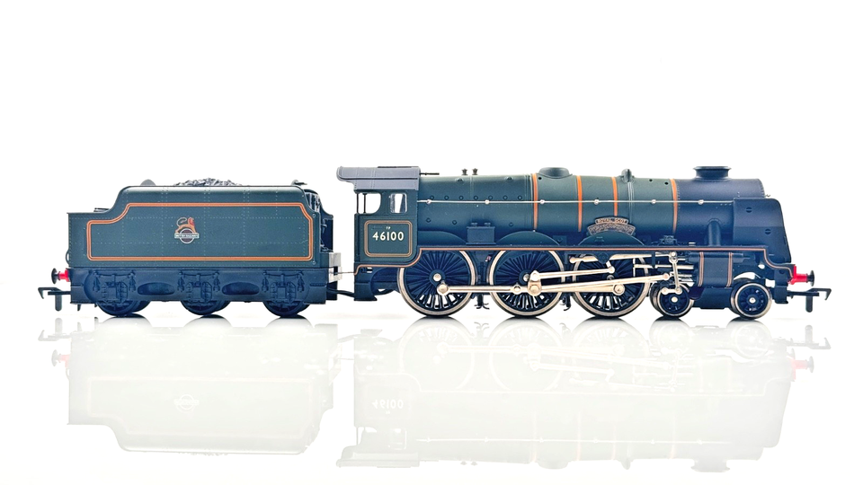 AIRFIX 00 GAUGE - 54121 - BR GREEN 4-6-0 ROYAL SCOT LOCOMOTIVE 46100 ...