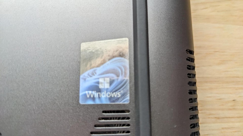 Alienware m16 R1 RTX 4070 Gaming Laptop – i7-13700HX / 1TB SSD / Great ...