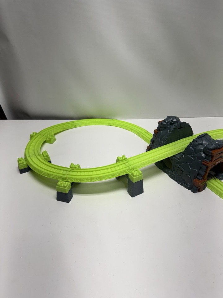 Thomas Trackmaster Thomas' Midnight Ride through Morgan's Mine | eBay