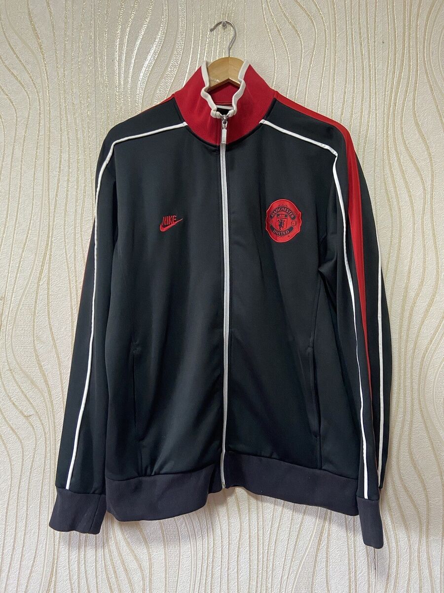MANCHESTER UNITED 2008 2009 FOOTBALL SOCCER TRACK JACKET MANCHESTER UNITED 2008 2009 FOOTBALL SOCCER TRACK JACKET