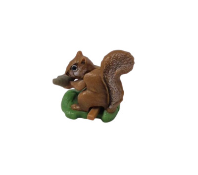 Kinder Joy Squirrel North American Wildlife Series National Park ...