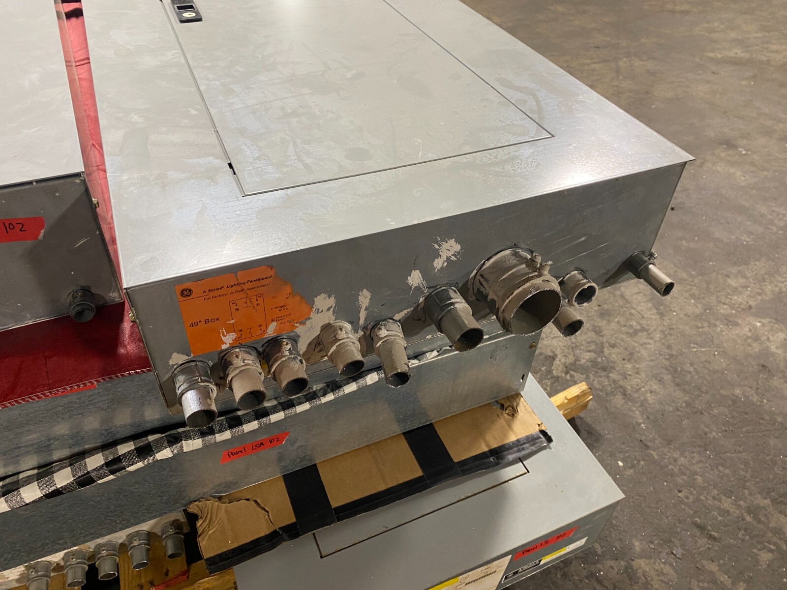 GE AQF3422MBX Panelboard 225 AMP 208Y/120V 3 Phase 4W 42 Circuit THQB ...