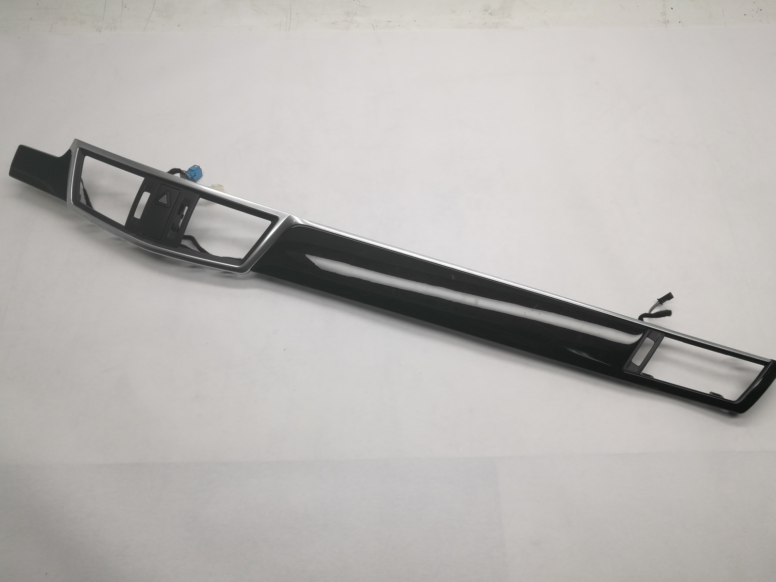 MERCEDES-BENZ E W212 e 250 CDI Panel trim shield A212680XX71 150kw 2010 ...
