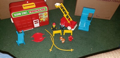 Vintage 1982 Sesame Street-Muppets Play Firehouse With Firetruck ...