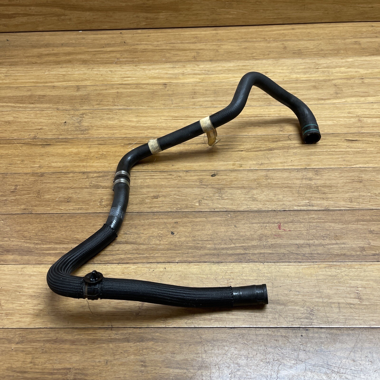 17-20 MASERATI LEVANTE 3.0L ENGINE SECONDARY AUXILIARY RADIATOR HOSE ...