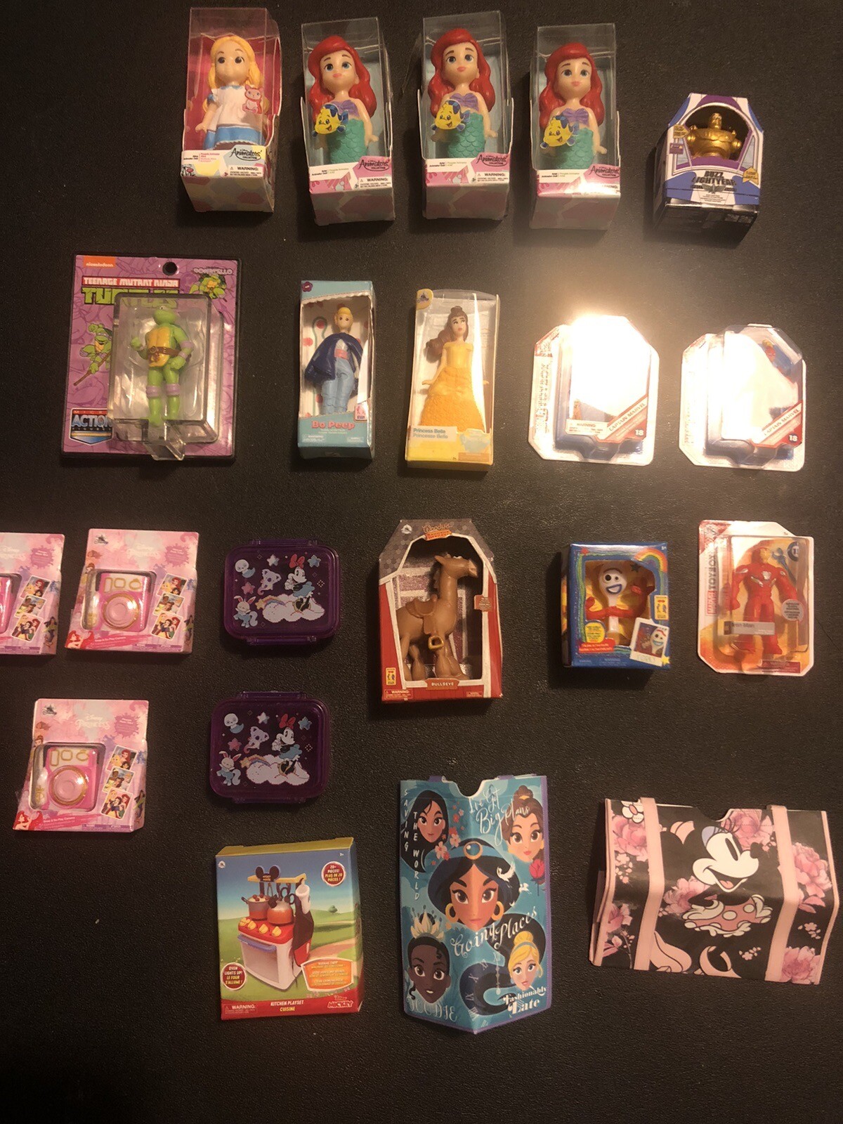 Disney Mini Brands Lot,Mini Princess, Golden buzz lightyear, 20+ Pieces ...