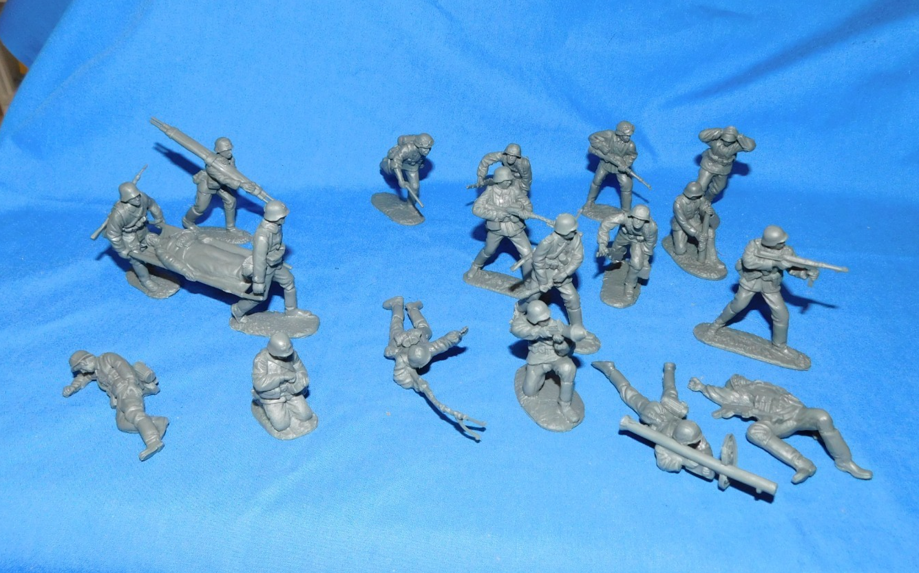 CTS WWII German HEAVY WEAPONS SQUAD AND WOUNDED SET (54MM) 19 PIECES ...
