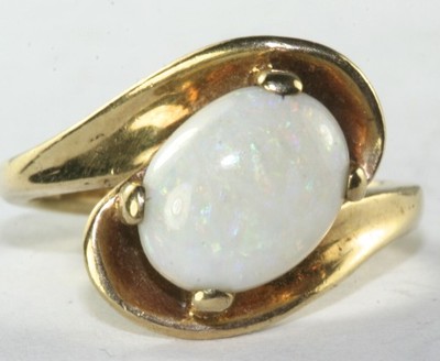 VINTAGE KIMBERLY 10K GOLD LARGE OPAL RING SIZE 6 | eBay