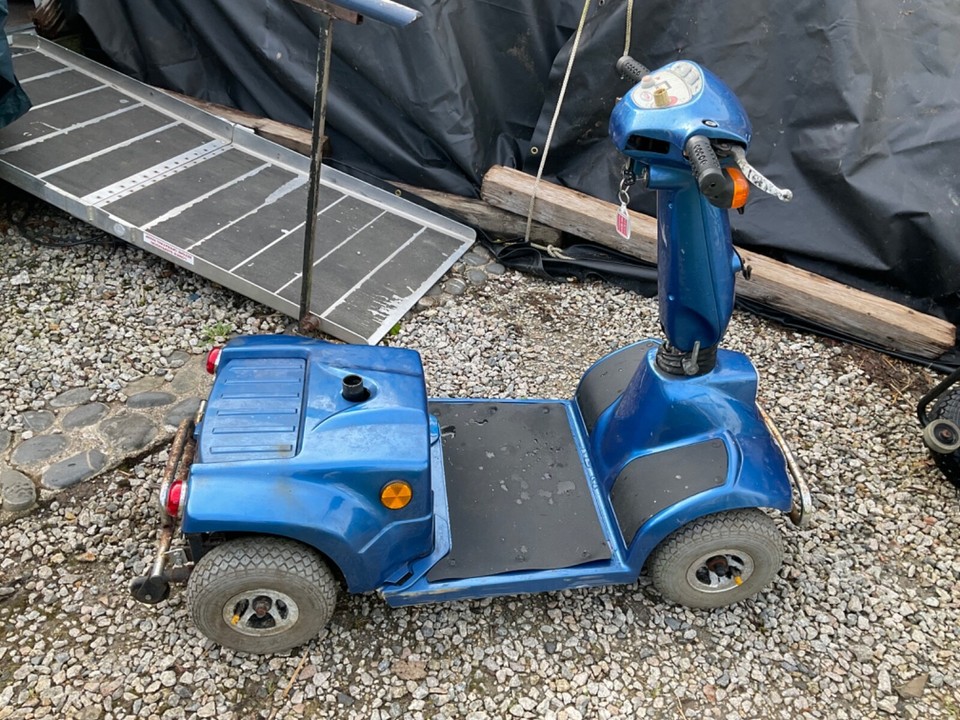 CTM HS-360 MOBILITY SCOOTER MOTOR ONLY, BREAKING SCOOTER, PARTS read ...