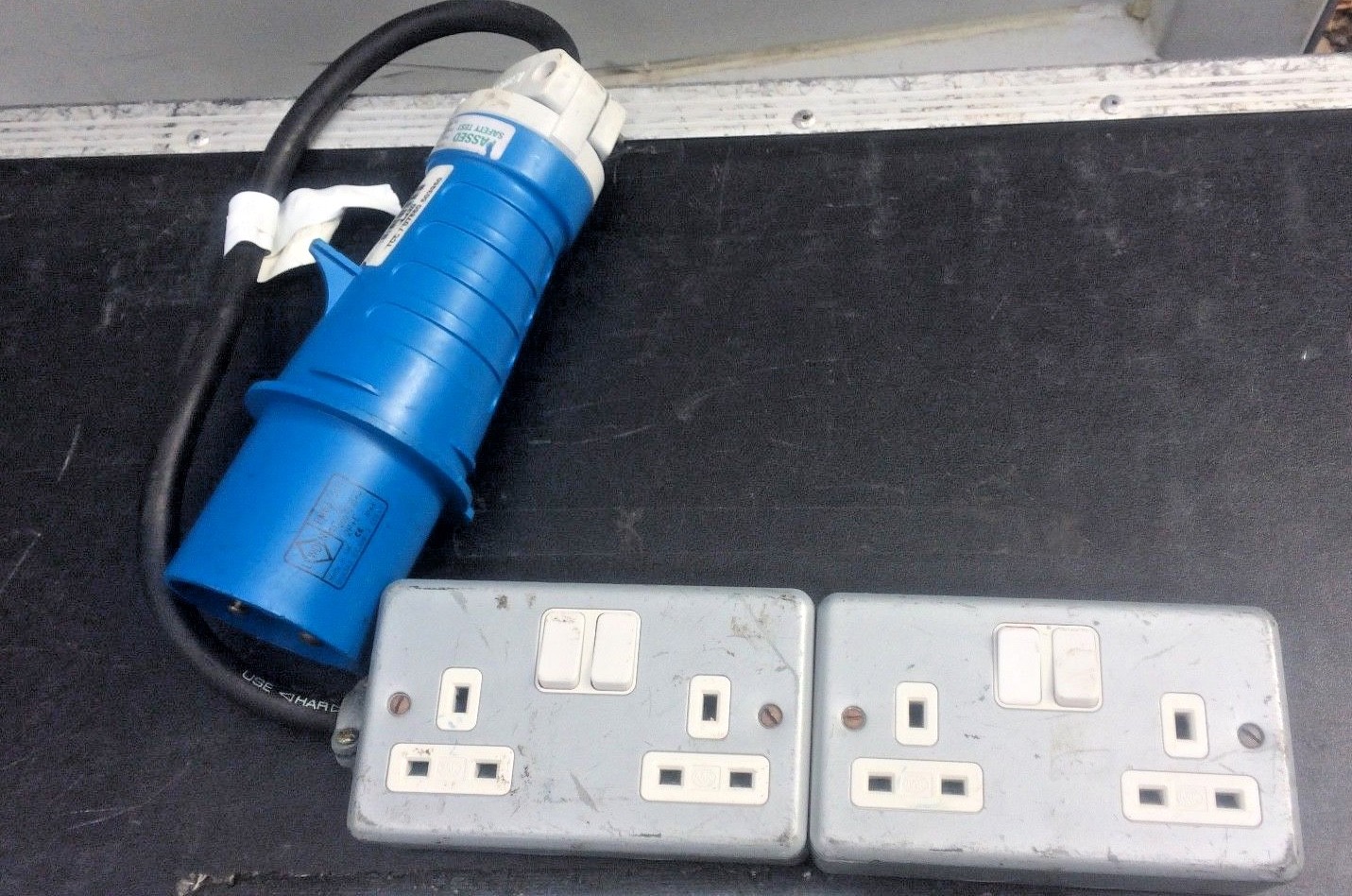 63 Amp Single Phase Male Ceeform to 4 x 13A Socket Outlets - Cable ...
