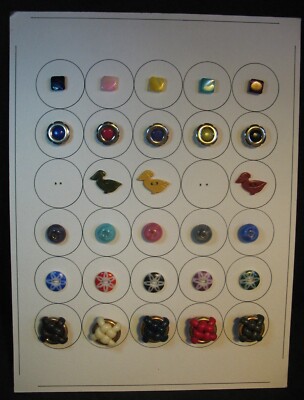 Button Collector's Card w 28 Colorful Buttons including Bakelite ...